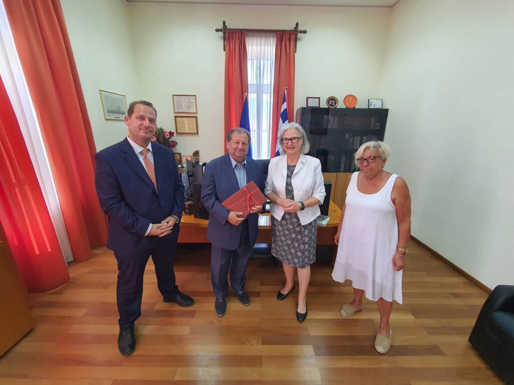 ΣΥΝΑΝΤΗΣΗ ΤΟΥ ΔΗΜΑΡΧΟΥ ΑΙΓΙΑΛΕΙΑΣ ΜΕ ΤΗΝ ΠΡΕΣΒΗ ΤΗΣ ΑΥΣΤΡΙΑΣ, ΣΤΟ ...